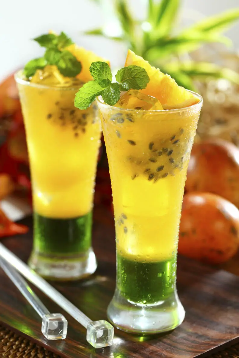 +20 Recetas de cocteles con aguardiente y frutas ¡Faciles de preparar!