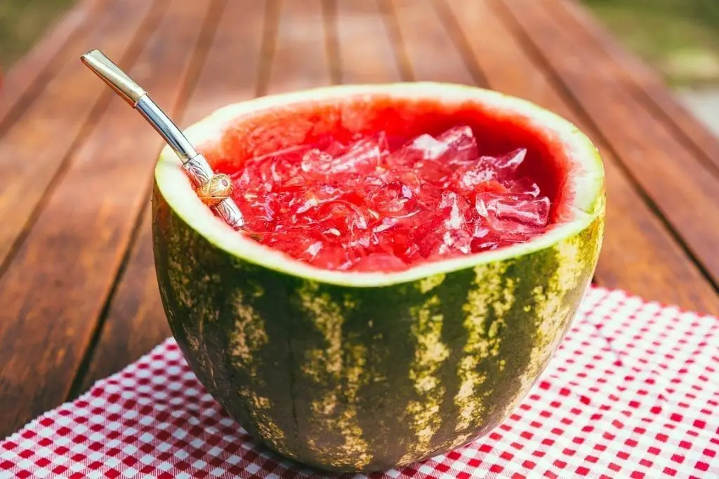 +5 Bebidas típicas de Brasil (Recetas fáciles de hacer) y mucho más