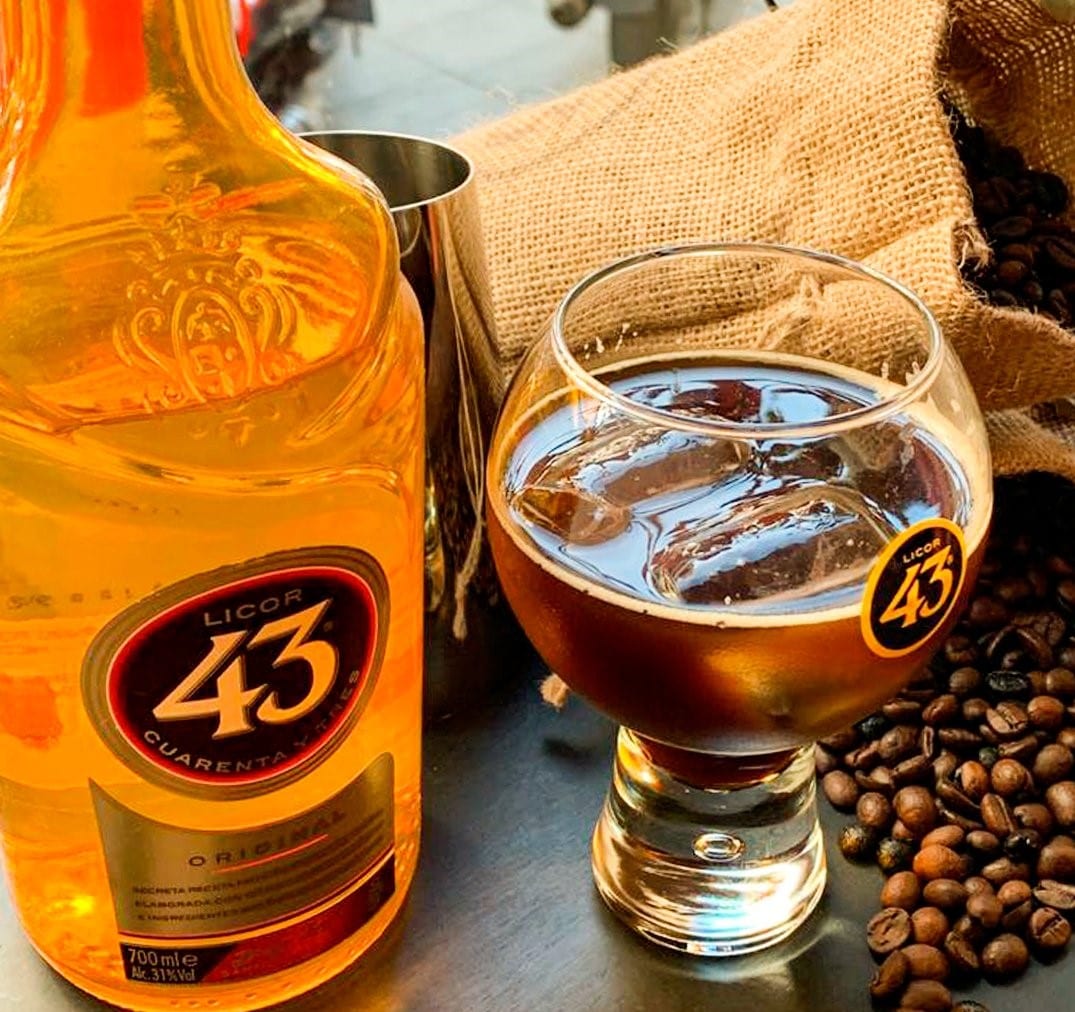+12 Licores famosos de todo o MUNDO que nunca saem de moda!
