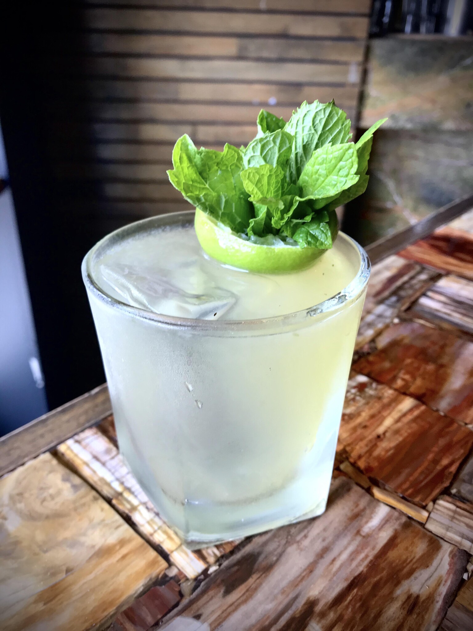 +12 Tragos con Licor de Menta ¡Frescos! Recetas + Ingredientes