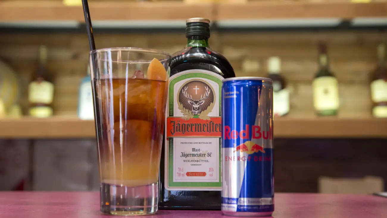 +12 bebidas com Jägermeister Fácil de preparar! Receitas + Ingredientes