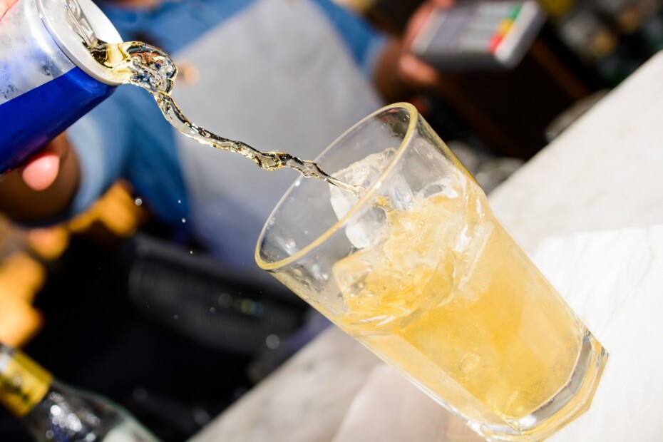 +12 Tragos fáciles de preparar en casa ¡Sin complicaciones! + RECETAS